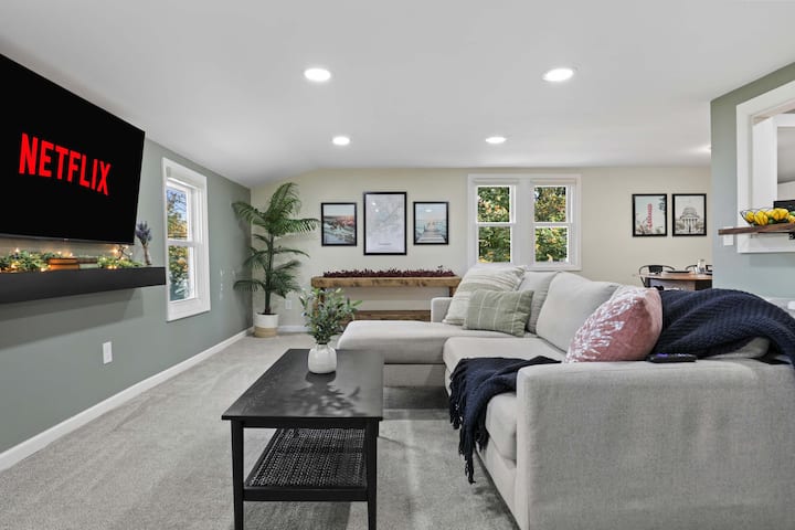 30+ Nights | Pets Welcome | Travel Professionals - Madison