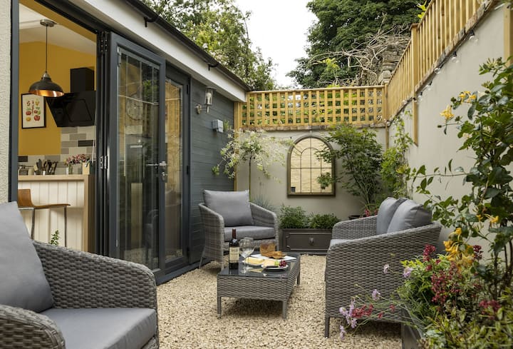 Rock Cottage (2) - Tetbury