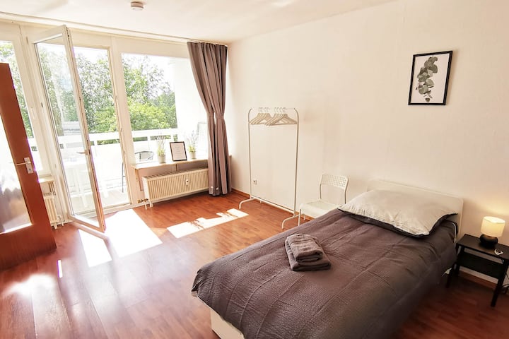 Fr14 Nice 2-room Flat With Balcony - Dietzenbach