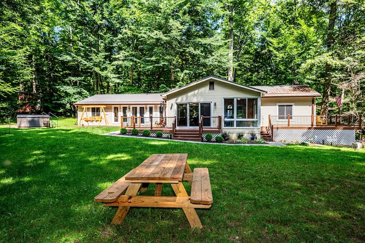 Ellison Ridge Vacation Home - Nashville, IN
