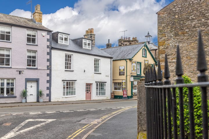 Beck Head Cottage By Birch Stays - (New Home) - Kirkby Lonsdale