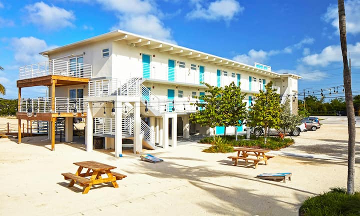 Sweet Sea Views & In-unit Kitchenette - Islamorada, FL