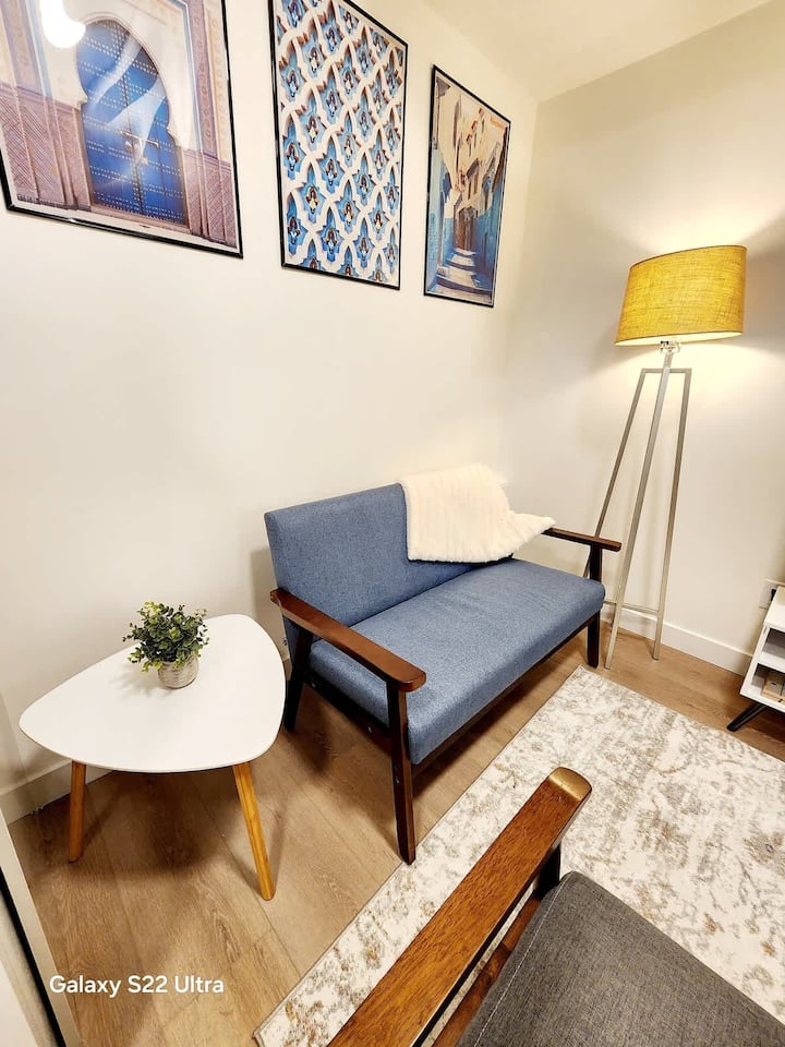 Cozy Indigo Retreat-2 Bedroom Suite(pet Friendly) - Beaumont, Canada