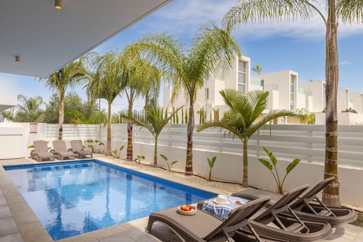 Protaras Royal Pearl Villa 7 - Protaras