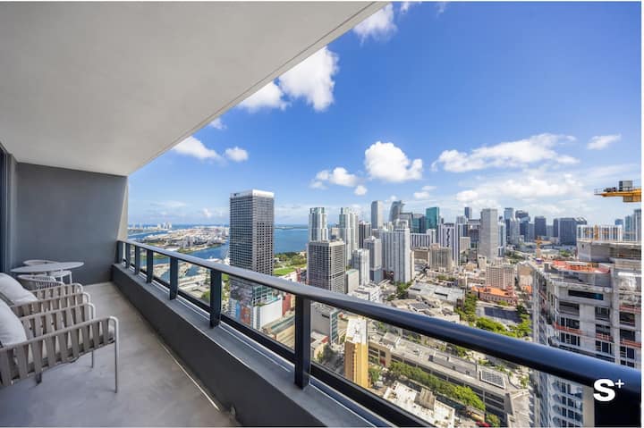 Downtown 1-bd Condo | City Views - Miami
