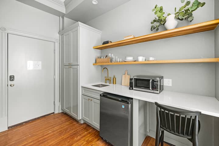 Suite 2b At Maison Dupont, A Dupont Circle Inn - Washington, DC