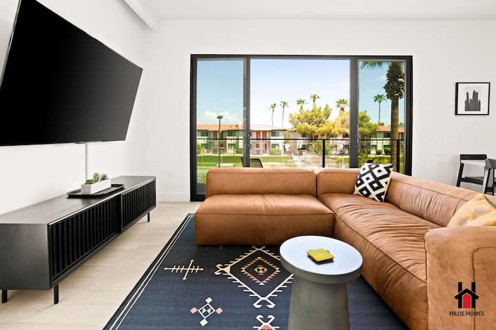 Scenic Desert Escape With Rooftop Near Dining - Scottsdale, AZ