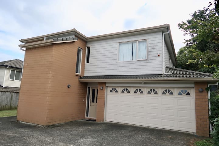 5 Bedroom House, 82a Richardson Road, Auckland - 오클랜드