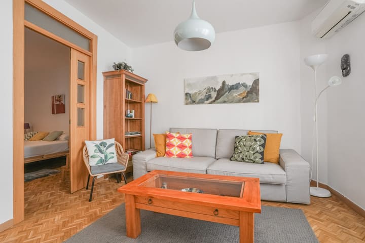 Bright & Cozy 2bd - Opera Area - Madrid