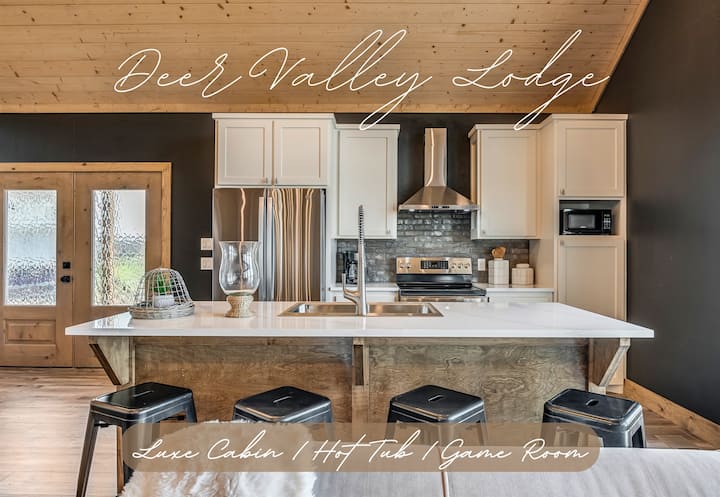 Luxe Cabin Escape W/ Horseshoes, Arcade Machine - Broken Bow, OK