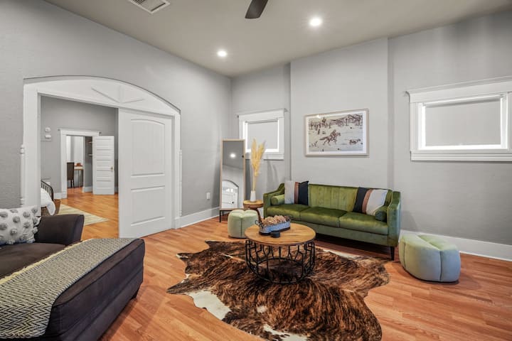 Modern Historic Flat By Utep - El Paso, TX