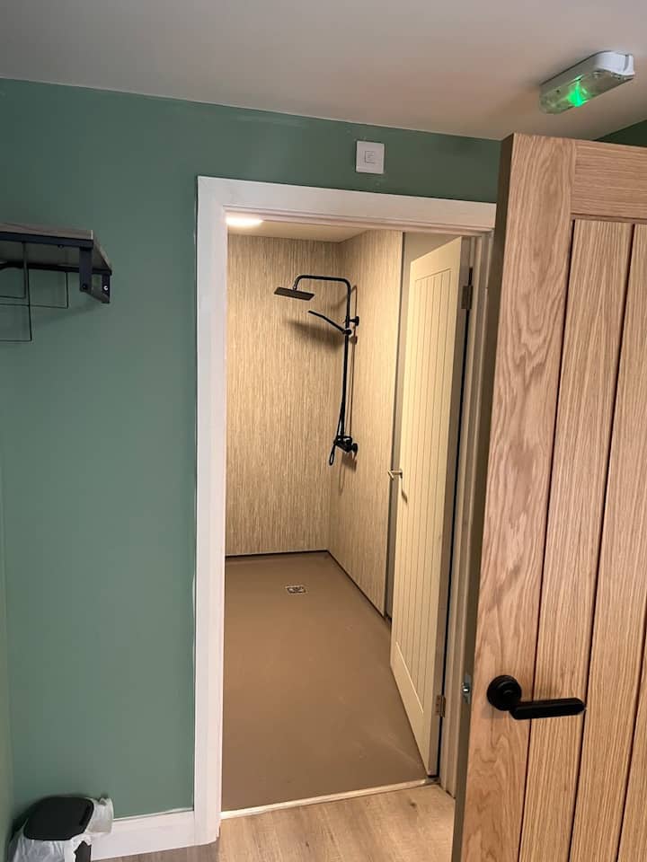 Twin Room Disabled Access / Twin Room Disabled - Shrewsbury