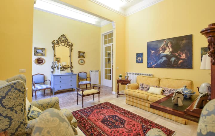 3 Bedroom Gorgeous Home In Viareggio - Viareggio