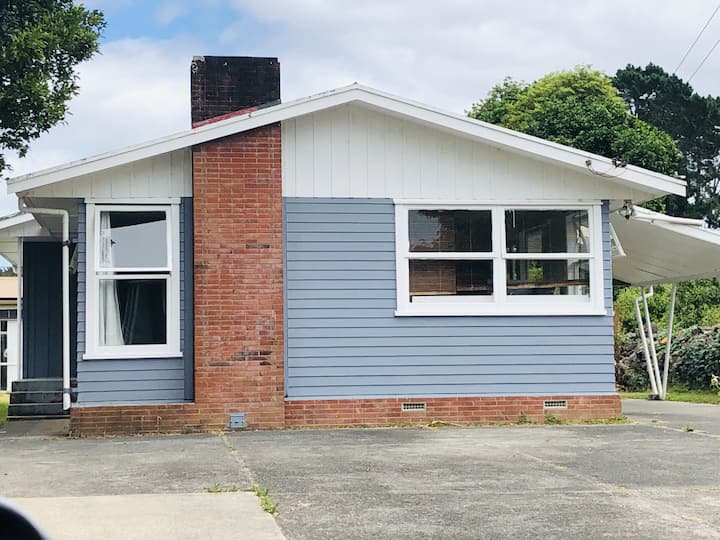3 Bedroom House A, 30 Laurel St, Mt Albert - Auckland