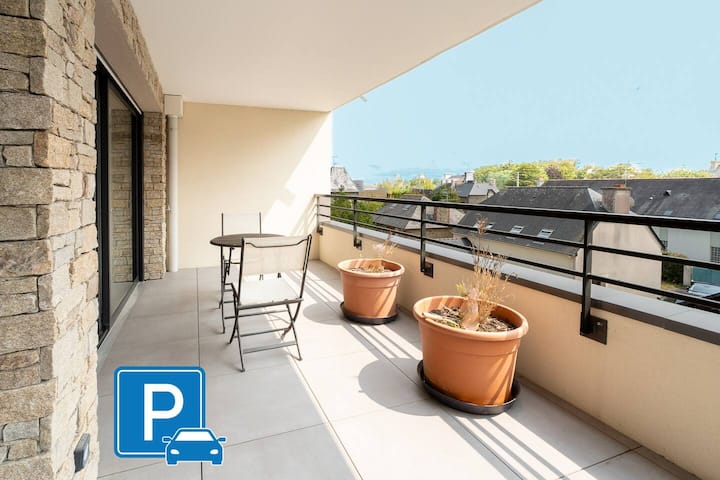 5 Minutes Des Plages  | Garage Privé | Ascenseur - Dinard