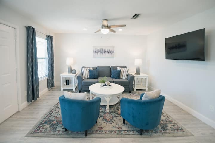 Easy Walk To Beach! Near Pier Park/top Golf, Near - Panama City Beach, FL