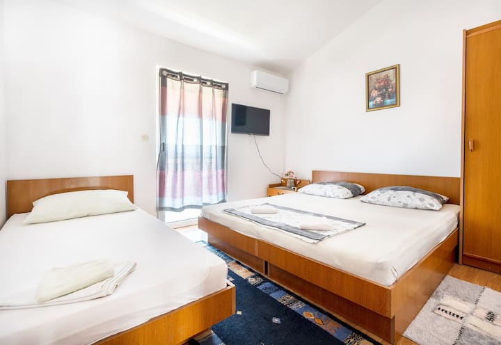 Apartment Bašić With Garage Parking - Ston