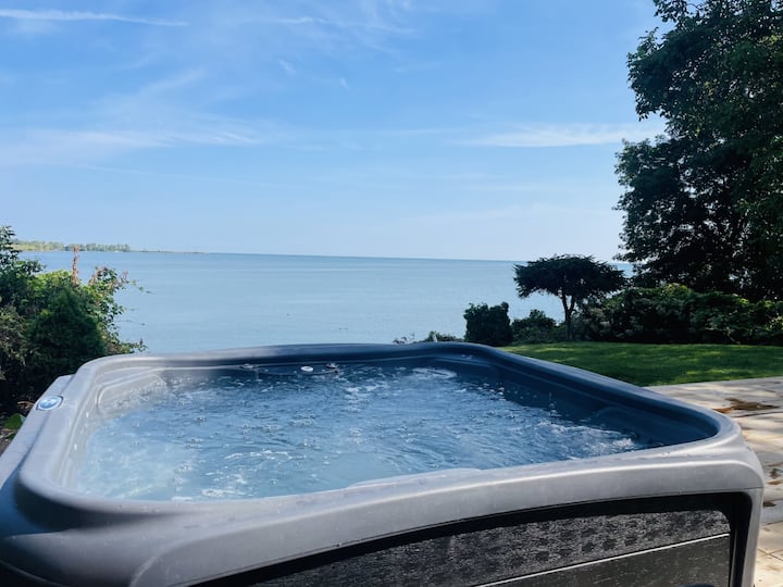 Lakeview Villa W Hot Tub, Fire Table & Pool - 濱湖尼亞加拉