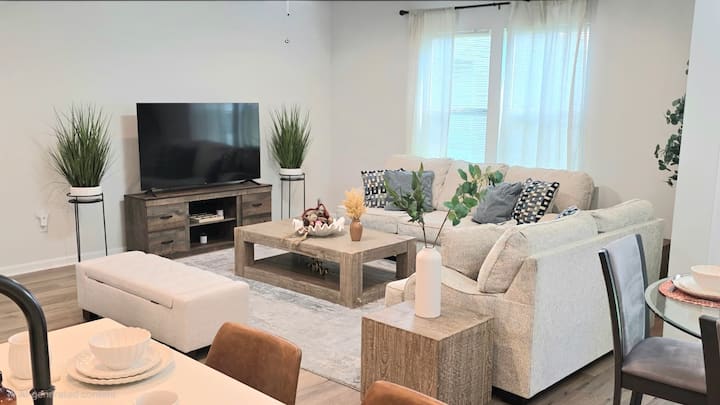 Tiger Tracks Townhome Stay In Baton Rouge - Bc1009 - Louisiana