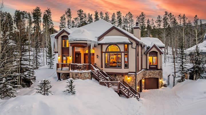 Short Walk To Ski Lifts | Boulder Ridge Retreat - Breckenridge, CO