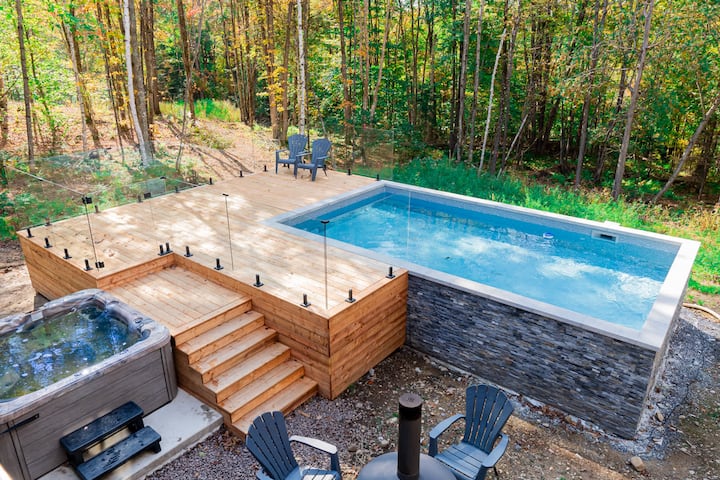 L'atmosphère|chalet Piscine, Spa Près De Tremblant - Hawkesbury