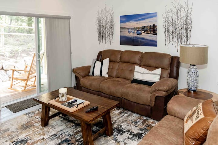 Bright Single-level Home · Quiet Mccall - McCall, ID