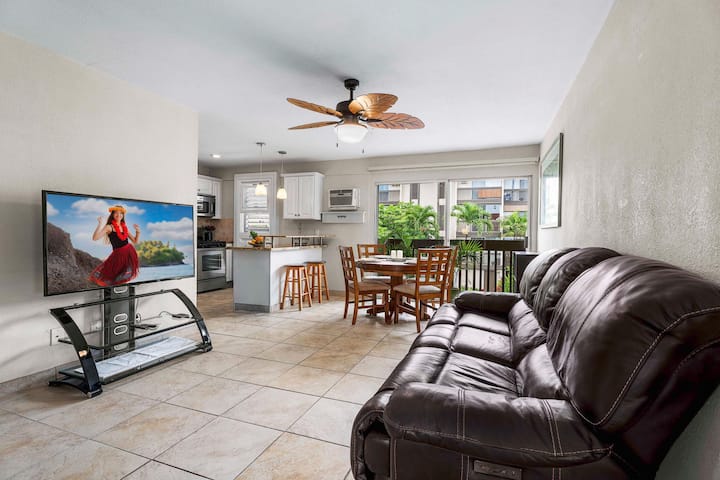 Kona Mansions#304 Top Floor Unit In Best Building - Kailua-Kona, HI