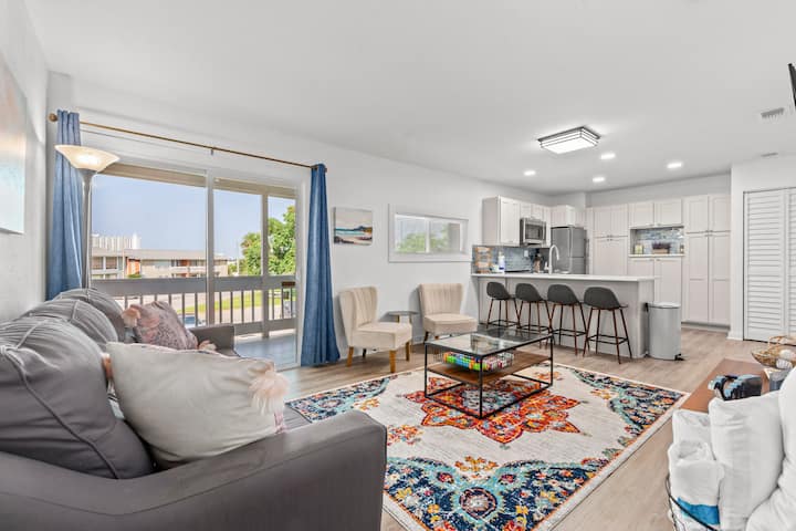 Sapphire Sands *Pet Friendly* Heated Pool - Destin, FL