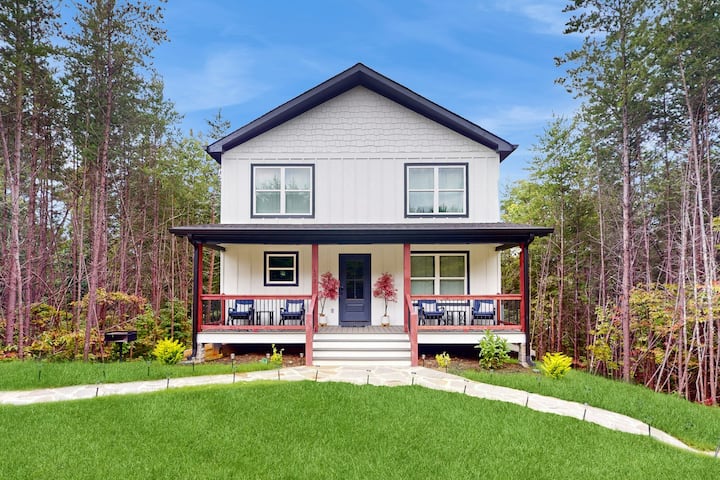 4 Br House With Hot Tub, Wifi & Mountain Views - Helen, GA