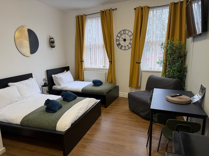 City-centre Studio · Self-contained · Sleeps 3 - Nottingham