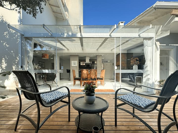 Casa Moderna E Aconchegante A 300m Do Mar - Sdi005 - Florianópolis