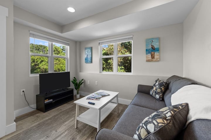 Salt Air & Simple Stays | Cozy 1br By The Beach - Surf City, NC