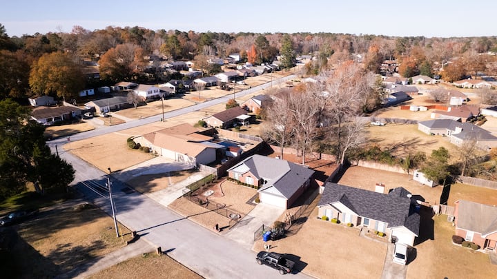 Spacious 4br Ft. Moore Retreat W/playstation 5 - Columbus