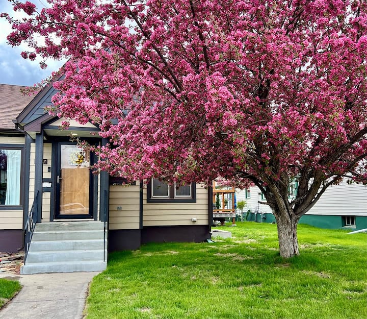 Hot Tub & Super Mario Game Room Yes! - 比尤特