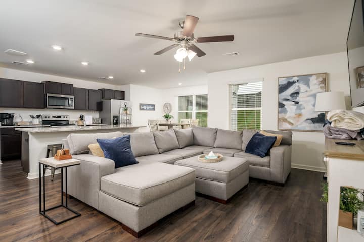 The Crossing Cottage- 4 Br 2.5ba- Ping Pong Table - Tuscaloosa, AL