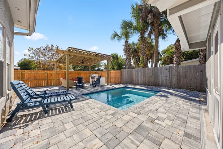 Beach Getaway & Pool | Good Morning Rental - Jacksonville Beach, FL
