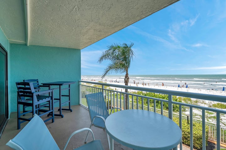 Beachfront Condo With Ocean Views Indian Shores - Indian Shores, FL