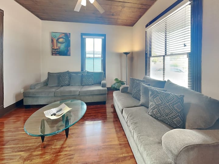 Great Location, Fenced In Yard, Firepit - Texas