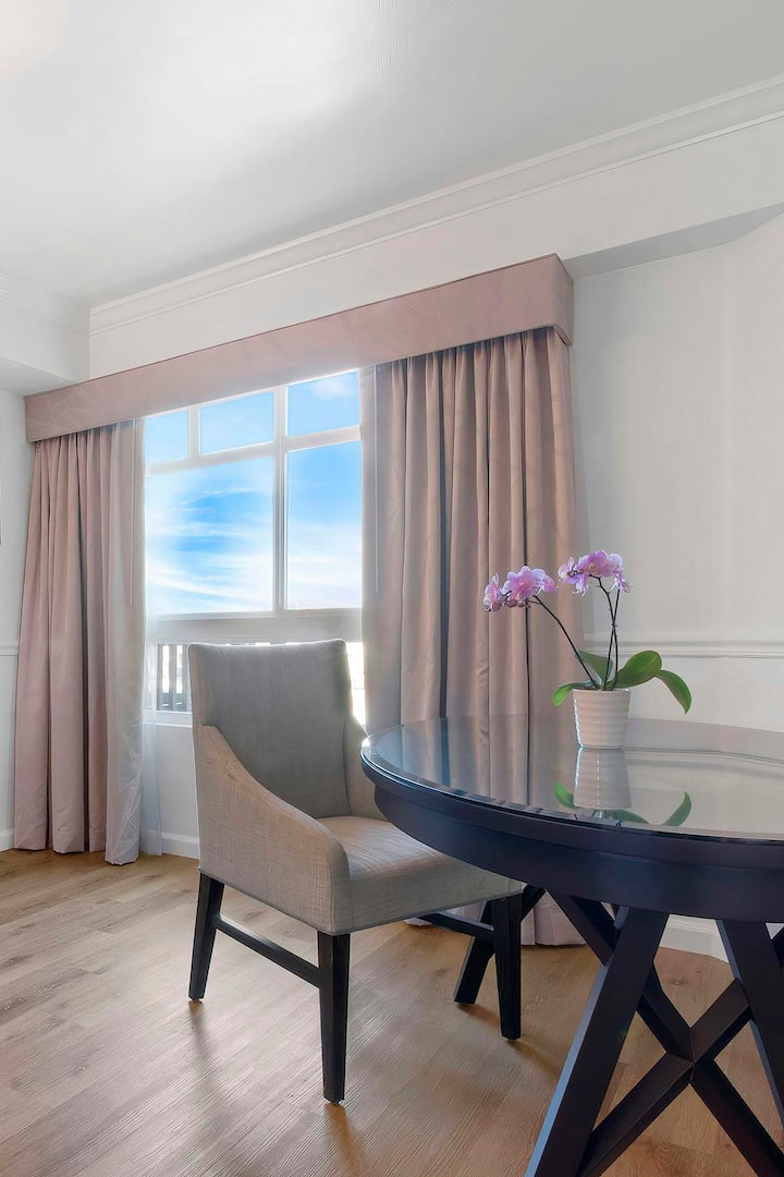 Daily Continental Breakfast Included - Montana