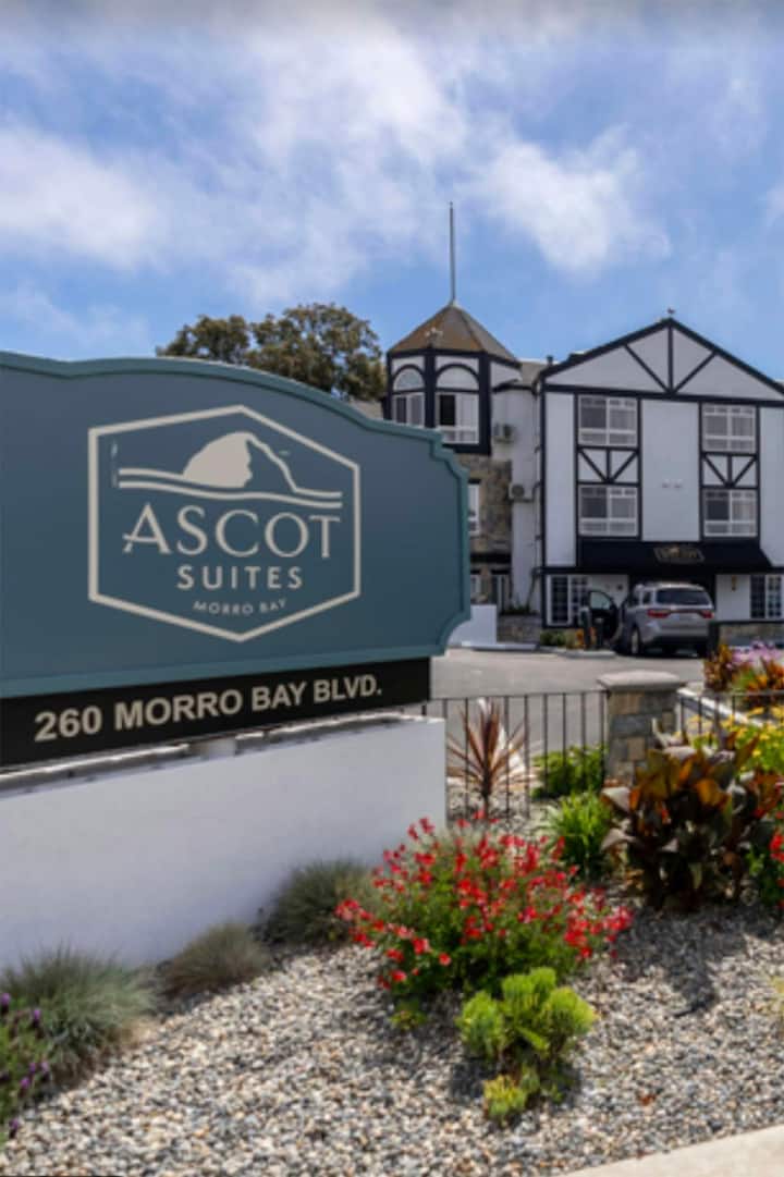 New Rooftop Bar – Perfect For Wine-sipping - Morro Bay, CA