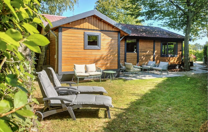 3 Bedroom Amazing Home In Heinkenszand - Goes