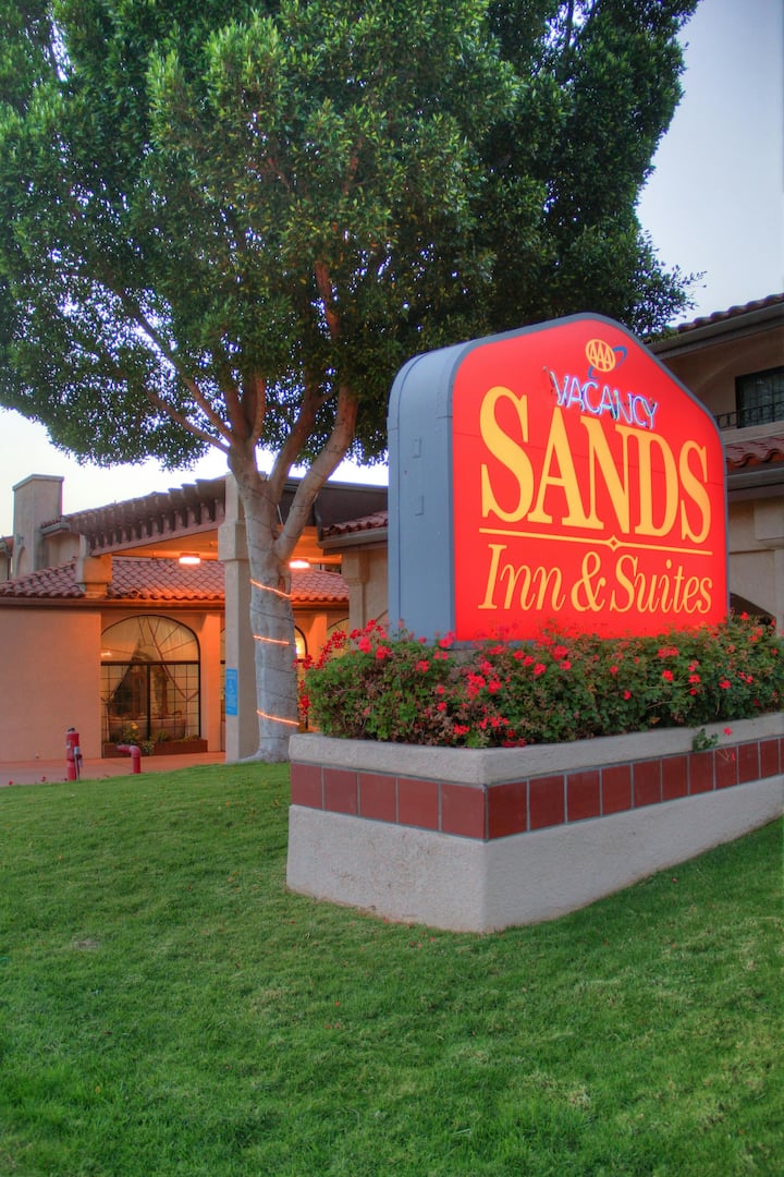 Free Gym And Heated Outdoor Pool & Hot Tub - San Luis Obispo