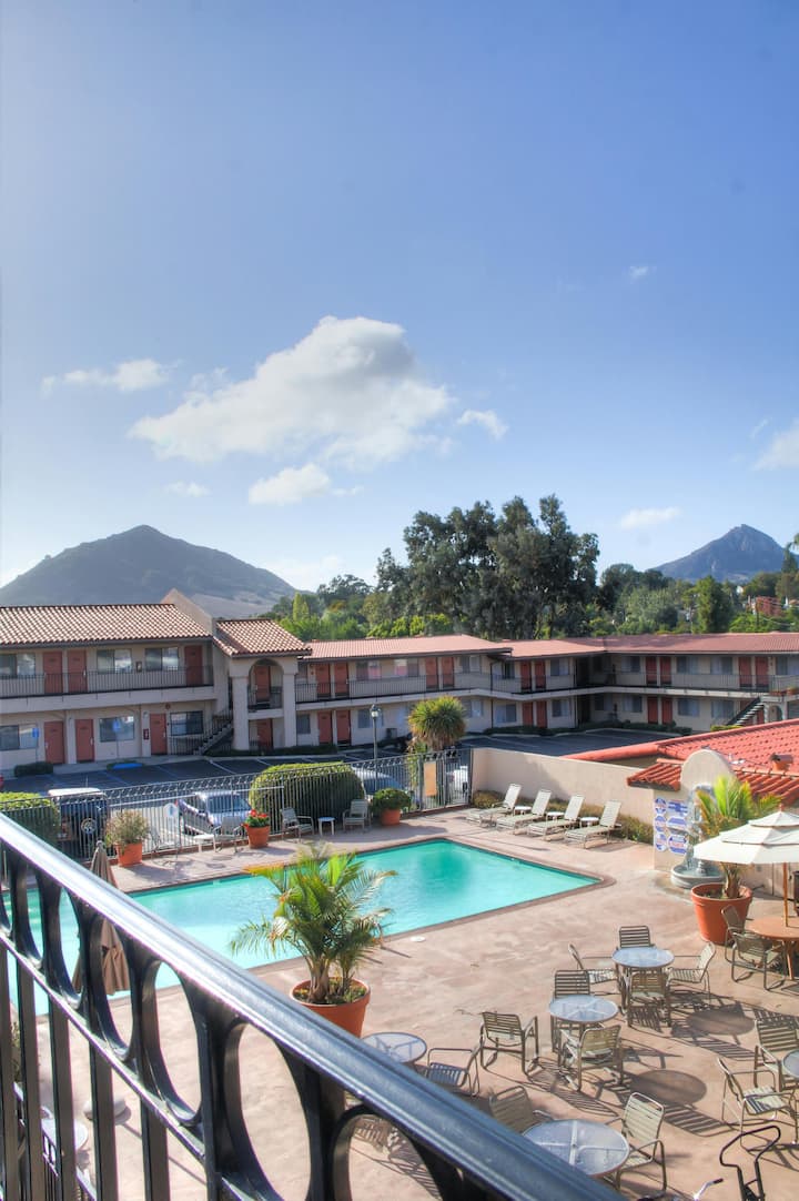Need Some Downtime? Poolside Fountain Area Beckons - San Luis Obispo, CA