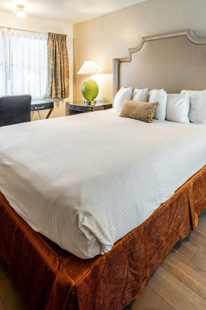 Classic Motel-style Setup With Exterior Corridors - San Luis Obispo, CA