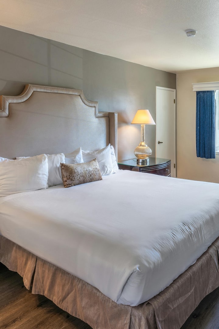 Spacious Home Base Near Quaint Downtown Shops - San Luis Obispo, CA