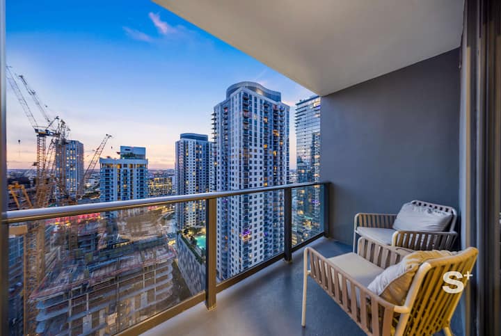Upscale 1-bd Condo In Dtw Miami | City Views - Miami