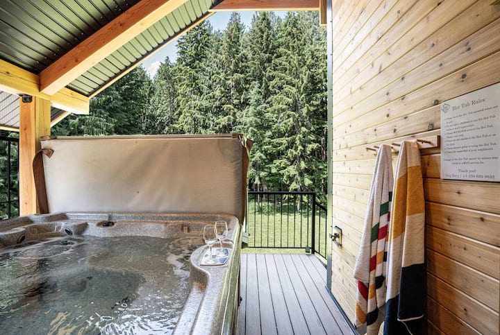 The Cedar Suite - Secluded Mountain Retreat With F - Revelstoke