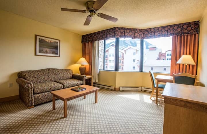 Corner King Suite | Pet-friendly | Heated Pool - Crested Butte, CO