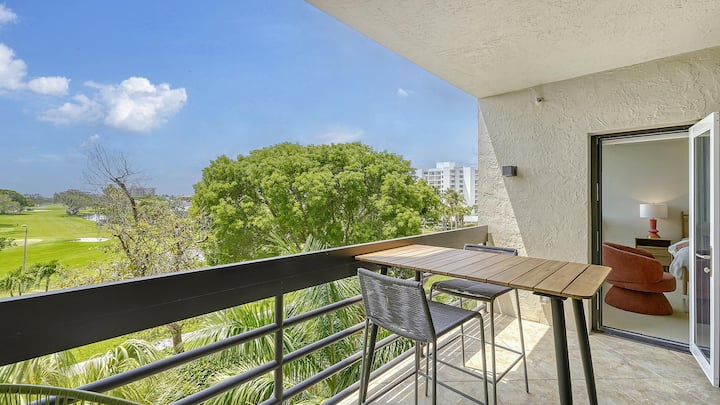 Beachplace 11-302 - 2br/2ba Longboat Key - Longboat Key, FL