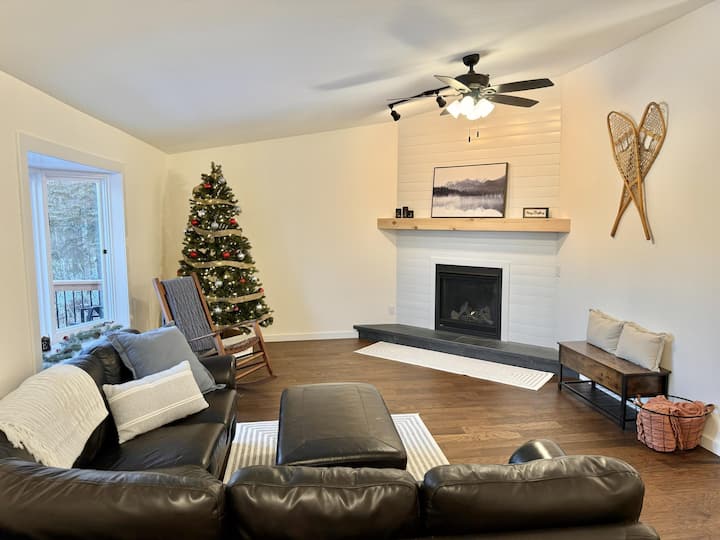 Christmas Decor, Mnt Views, Amazing Master Suite! - Wasilla, AK